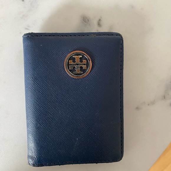 Tory Burch | Bags | Tory Burch Foldable Card Wallet | Poshmark